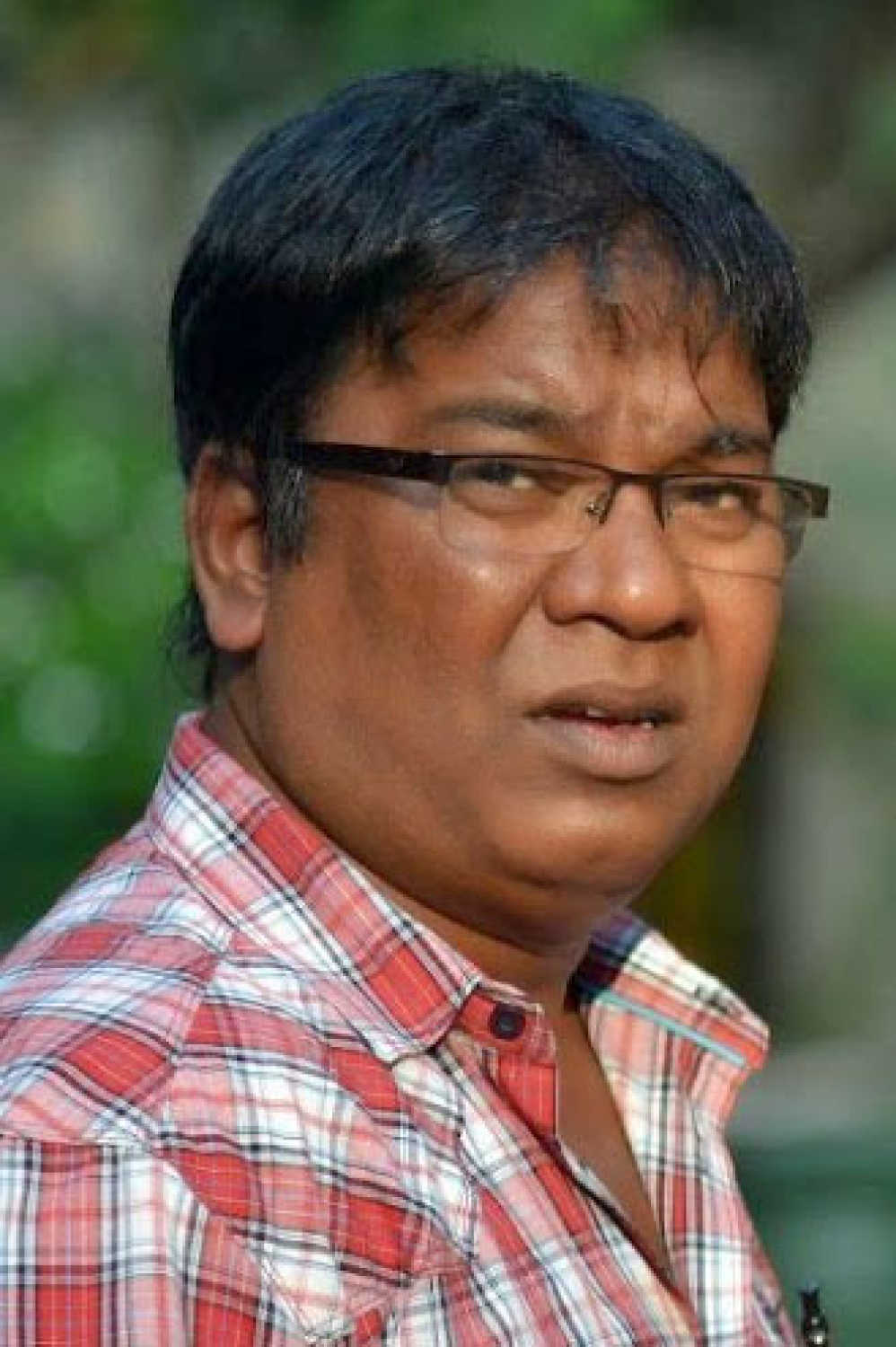 Kishor Kadam - Biography, Movies, Videos, Age and Photos | Paytm